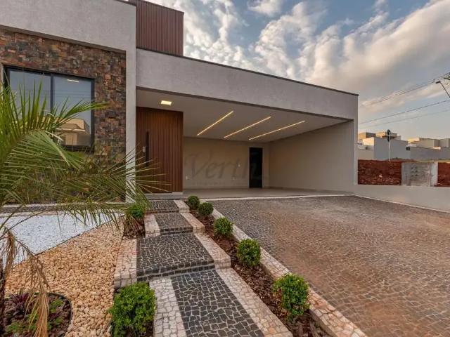 Casa / Sobrado para Locação em Paulínia/SP Parque Brasil 500 3 Quartos