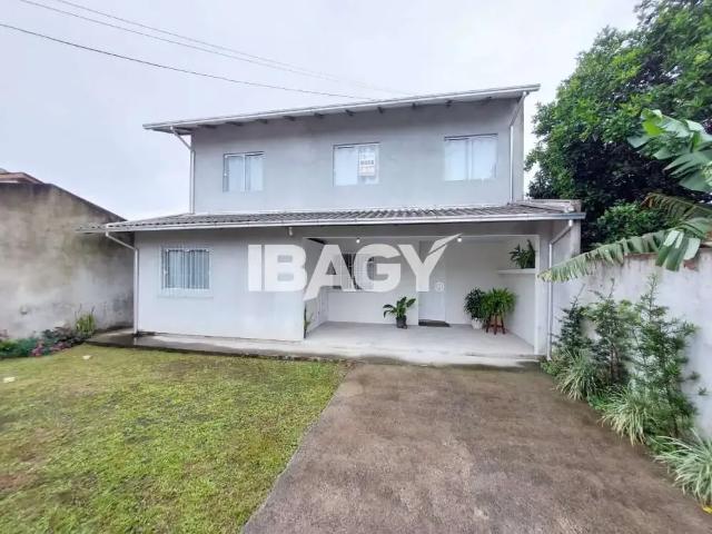 Casa / Sobrado para Locação em Palhoça/SC Barra do Aririú 2 Quartos
