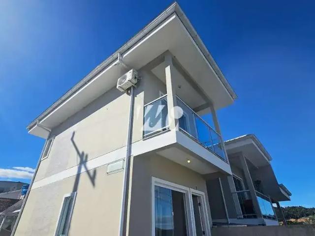 Casa / Sobrado para Locação em Palhoça/SC Bela Vista 2 Quartos