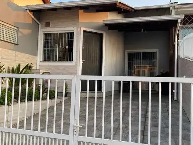 Casa / Sobrado para Locação em Palhoça/SC Bela Vista 2 Quartos