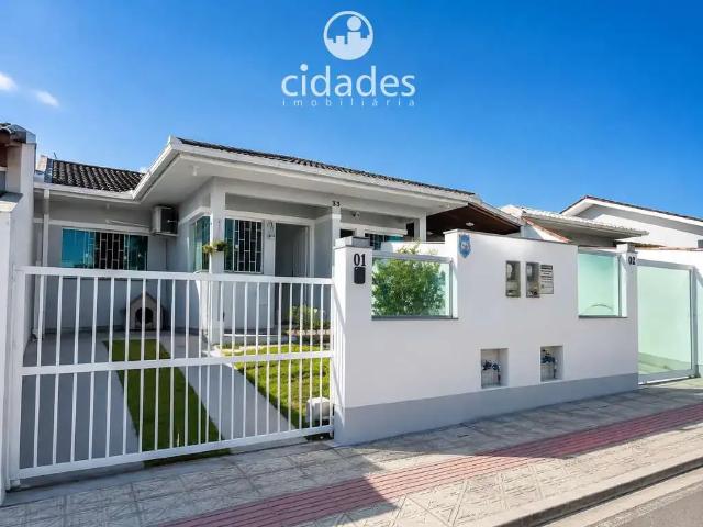 Casa / Sobrado para Locação em Palhoça/SC Bela Vista 2 Quartos