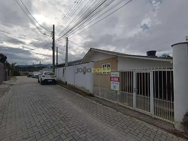 Casa / Sobrado para Locação em Palhoça/SC Bela Vista 2 Quartos