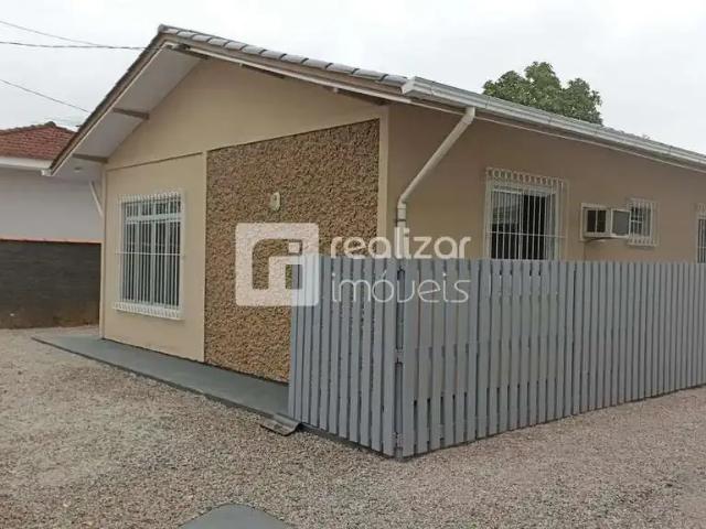 Casa / Sobrado para Locação em Palhoça/SC Centro 2 Quartos