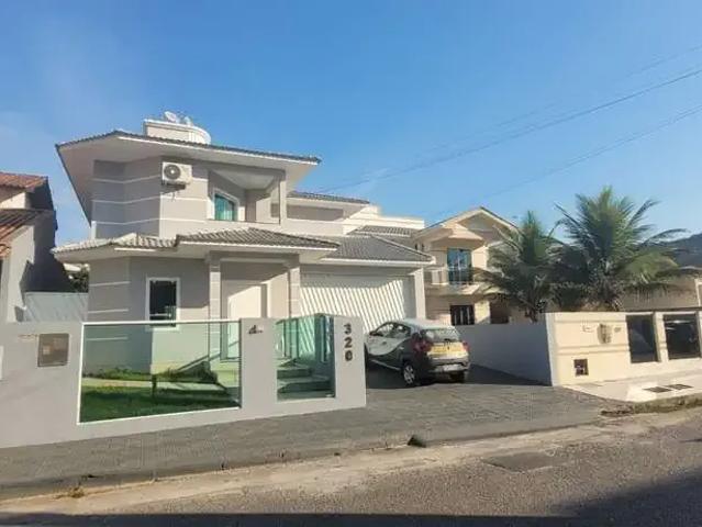 Casa / Sobrado para Locação em Palhoça/SC Cidade Universitária Pedra Branca 3 Quartos