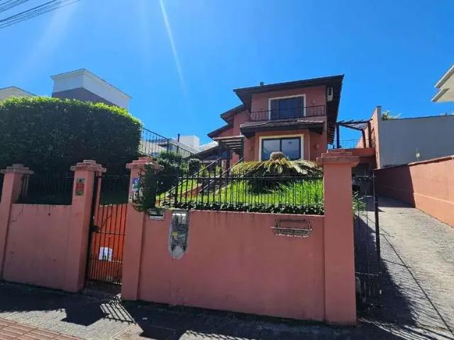Casa / Sobrado para Locação em Palhoça/SC Pedra Branca 4 Quartos