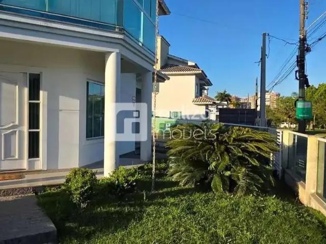 Casa / Sobrado para Locação em Palhoça/SC Pedra Branca 4 Quartos