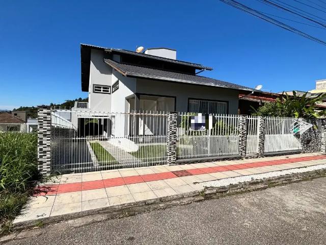 Casa / Sobrado para Locação em Palhoça/SC Pedra Branca 3 Quartos