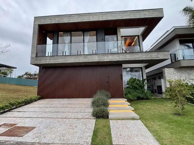 Casa / Sobrado para Locação em Palhoça/SC Pedra Branca 3 Quartos