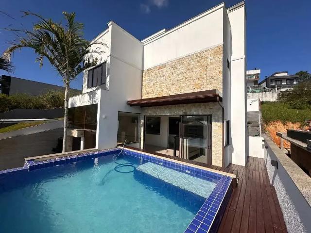 Casa / Sobrado para Locação em Palhoça/SC Pedra Branca 3 Quartos