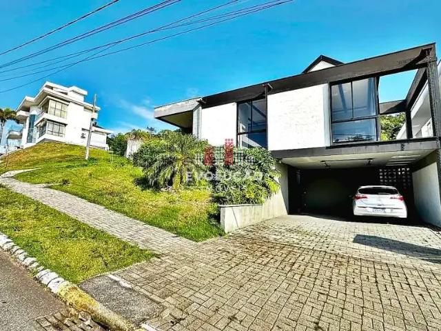 Casa / Sobrado para Locação em Palhoça/SC Pedra Branca 3 Quartos