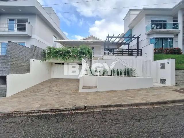 Casa / Sobrado para Locação em Palhoça/SC Pedra Branca 3 Quartos