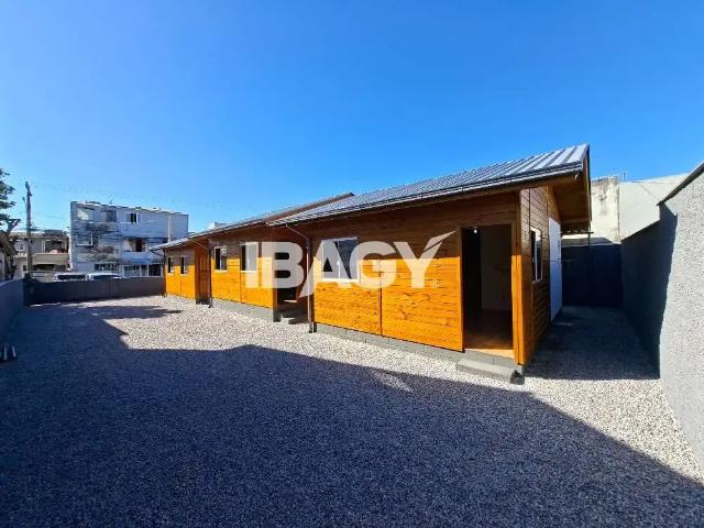 Casa / Sobrado para Locação em Palhoça/SC Ponte do Imaruim 2 Quartos