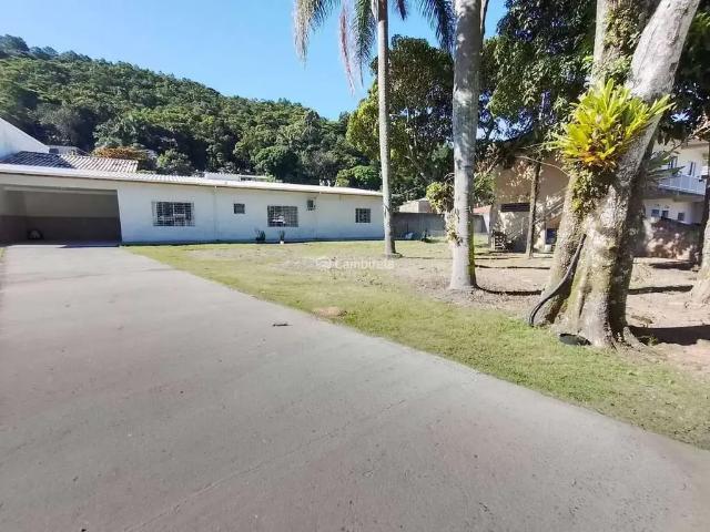 Casa / Sobrado para Locação em Palhoça/SC Praia de Fora 2 Quartos