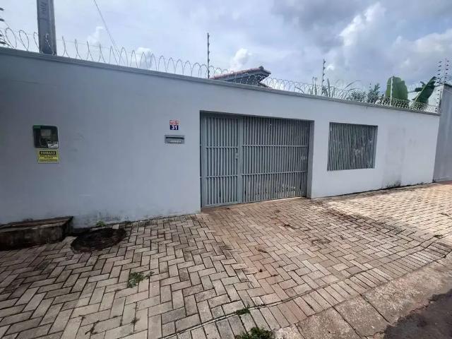 Casa / Sobrado para Locação em Palmas/TO Plano Diretor Norte 3 Quartos