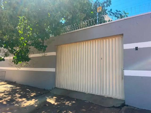 Casa / Sobrado para Locação em Palmas/TO Plano Diretor Norte 3 Quartos