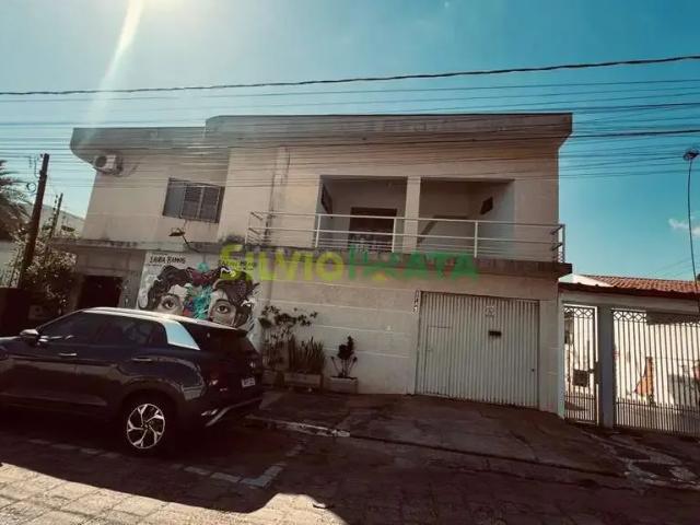 Casa / Sobrado para Locação em Paranavaí/PR Centro 4 Quartos