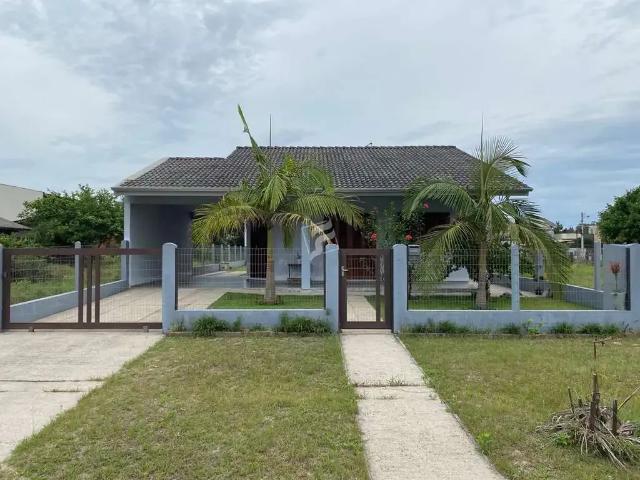 Casa / Sobrado para Locação em Passo de Torres/SC Bela Torres 3 Quartos
