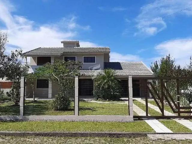Casa / Sobrado para Locação em Passo de Torres/SC Bela Torres 4 Quartos