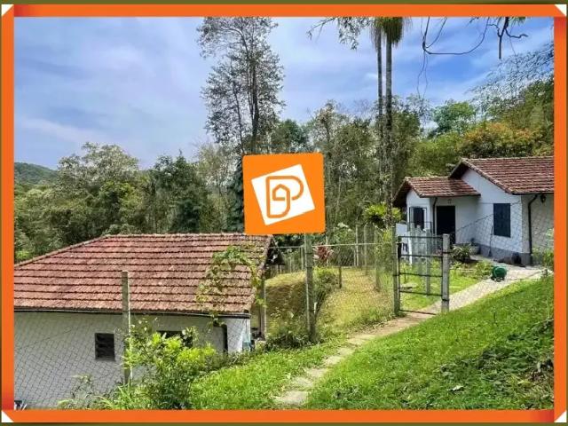 Casa / Sobrado para Locação em Petrópolis/RJ Bingen 3 Quartos