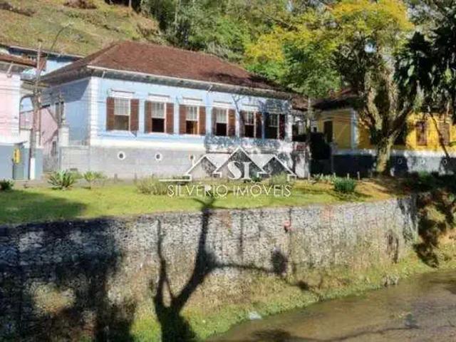 Casa / Sobrado para Locação em Petrópolis/RJ Centro 6 Quartos