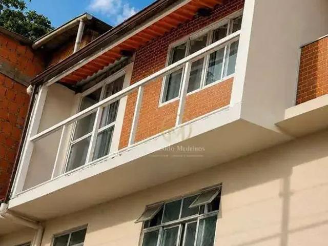 Casa / Sobrado para Locação em Petrópolis/RJ Duchas 3 Quartos
