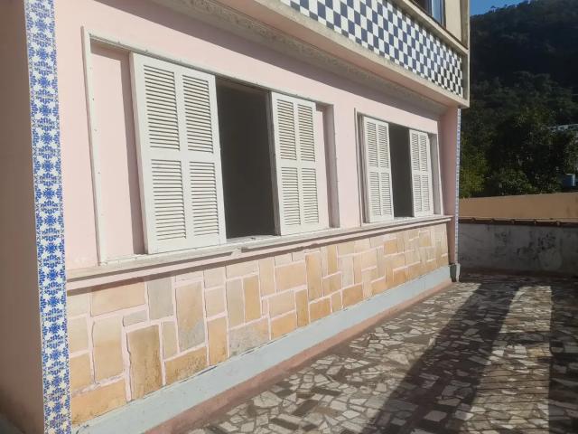 Casa / Sobrado para Locação em Petrópolis/RJ Quarteirão Brasileiro 2 Quartos