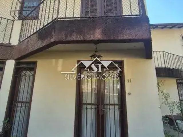Casa / Sobrado para Locação em Petrópolis/RJ Retiro 2 Quartos