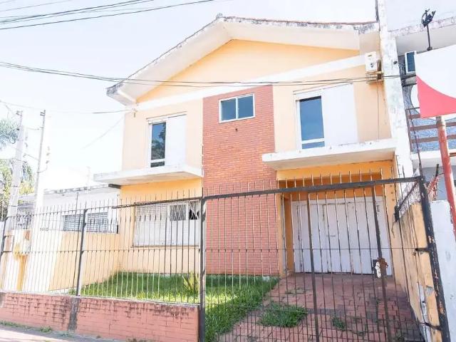 Casa / Sobrado para Locação em Pelotas/RS Areal 4 Quartos