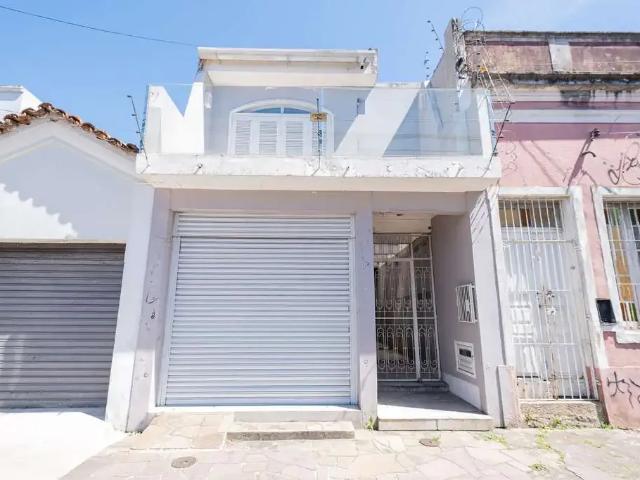 Casa / Sobrado para Locação em Pelotas/RS Centro 4 Quartos