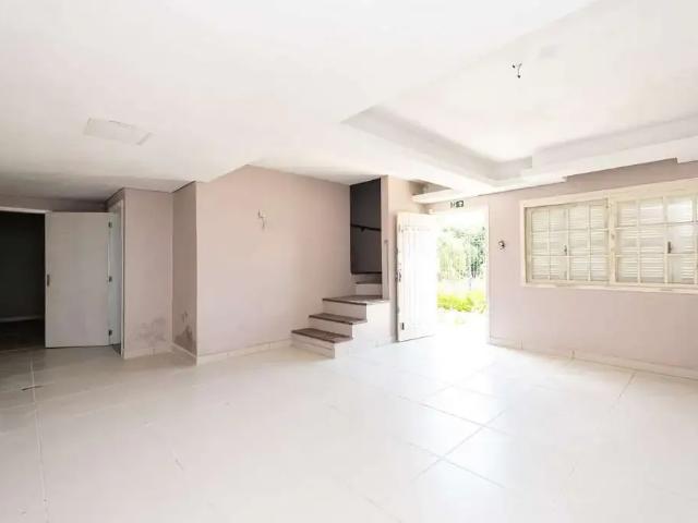 Casa / Sobrado para Locação em Pelotas/RS Centro 4 Quartos