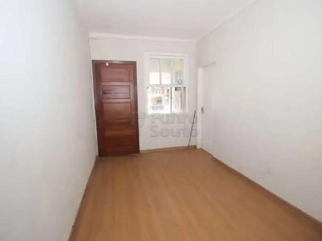 Casa / Sobrado para Locação em Pelotas/RS Centro 2 Quartos