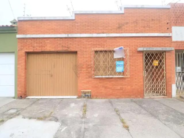 Casa / Sobrado para Locação em Pelotas/RS Centro 2 Quartos