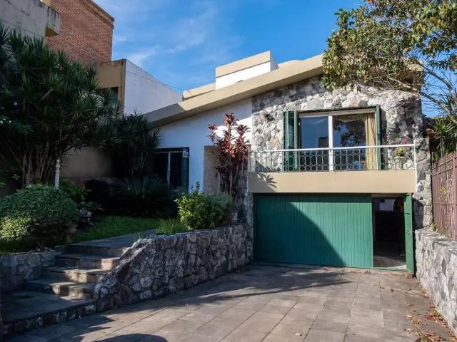 Casa / Sobrado para Locação em Pelotas/RS Centro 3 Quartos