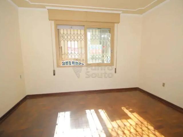 Casa / Sobrado para Locação em Pelotas/RS Centro 3 Quartos