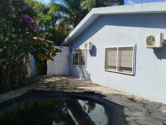 Casa / Sobrado para Locação em Pelotas/RS Laranjal 4 Quartos