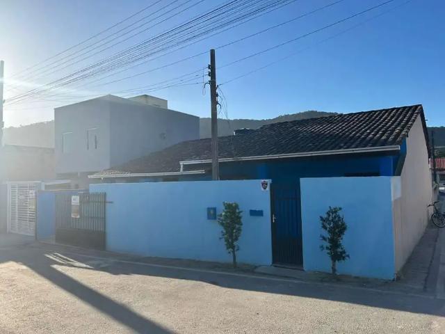 Casa / Sobrado para Locação em Penha/SC Santa Lídia 4 Quartos