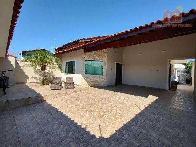 Casa / Sobrado para Locação em Peruíbe/SP Balneario Continental 3 Quartos