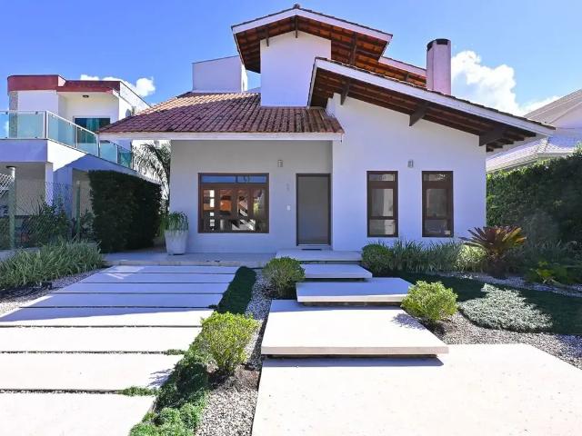 Casa / Sobrado para Locação em Peruíbe/SP Bougainvillee II 5 Quartos