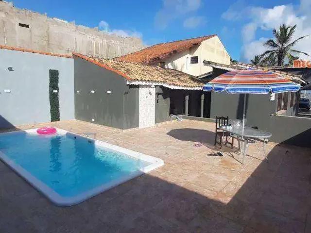 Casa / Sobrado para Locação em Peruíbe/SP Centro 4 Quartos