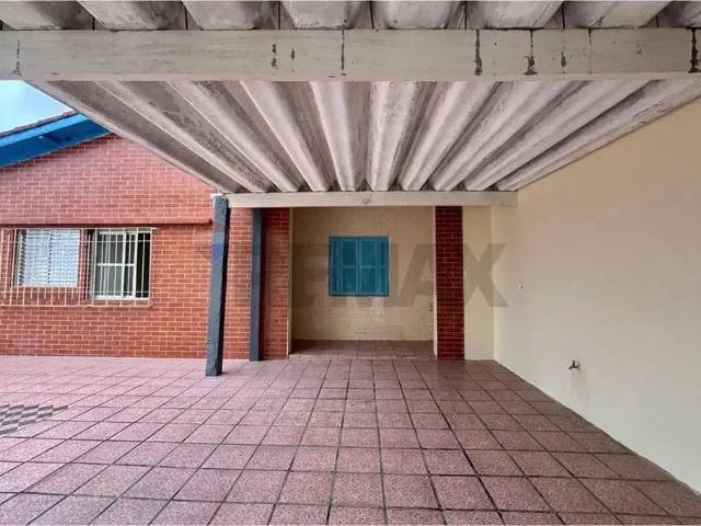 Casa / Sobrado para Locação em Peruíbe/SP Estação 3 Quartos