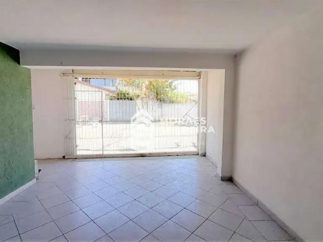 Casa / Sobrado para Locação em Pindamonhangaba/SP Centro 4 Quartos