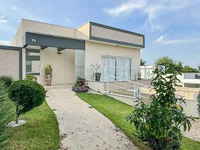 Casa / Sobrado para Locação em Pindamonhangaba/SP Loteamento Residencial Reserva dos Lagos 3 Quartos