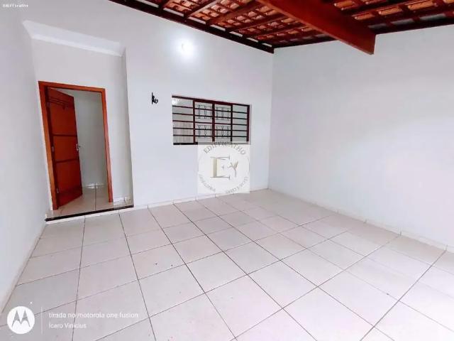 Casa / Sobrado para Locação em Pindamonhangaba/SP Mombaça 2 Quartos