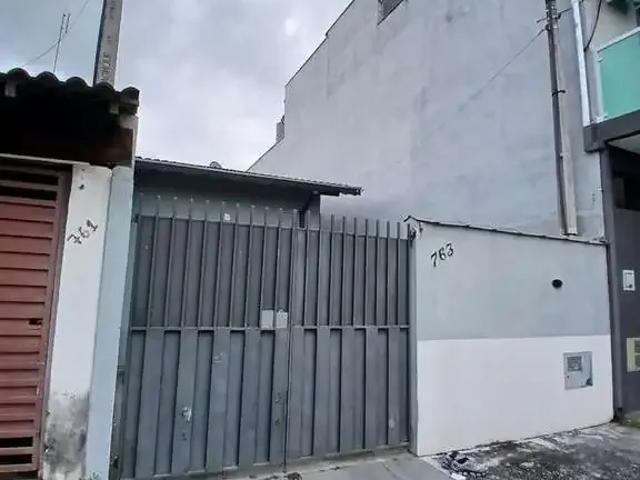 Casa / Sobrado para Locação em Pindamonhangaba/SP Residencial Mantiqueira 2 Quartos