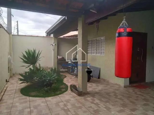 Casa / Sobrado para Locação em Pindamonhangaba/SP Vila Suiça 2 Quartos
