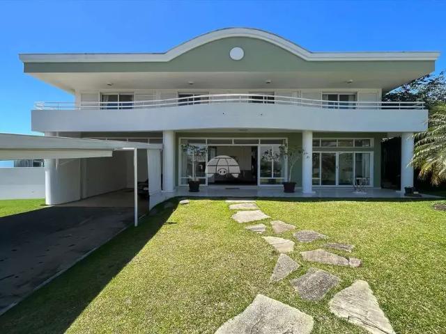 Casa / Sobrado para Locação em Pinhais/PR Alphaville Graciosa 4 Quartos