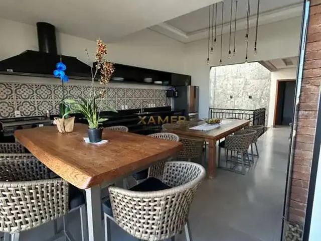 Casa / Sobrado para Locação em Piracicaba/SP Ondas 4 Quartos