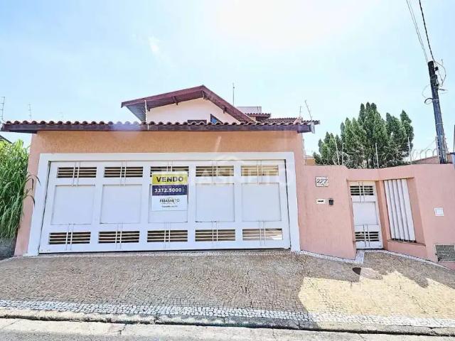 Casa / Sobrado para Locação em Piracicaba/SP Centro 4 Quartos