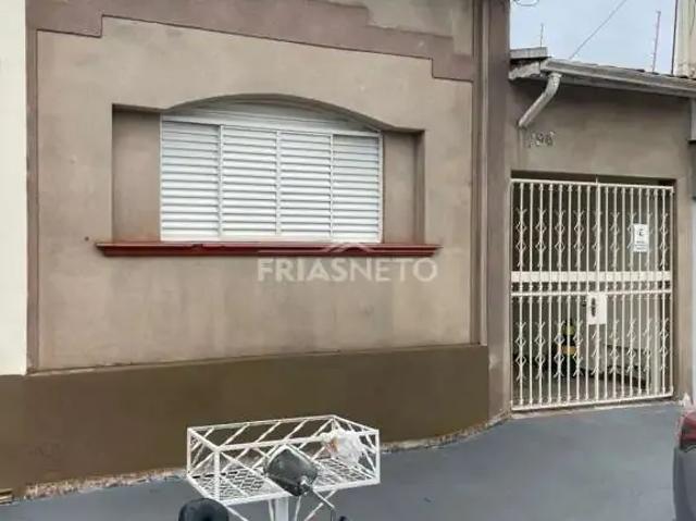 Casa / Sobrado para Locação em Piracicaba/SP Centro 4 Quartos