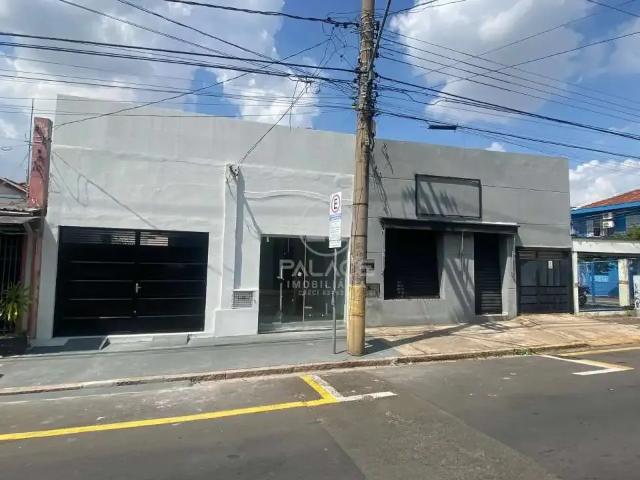 Casa / Sobrado para Locação em Piracicaba/SP Centro 4 Quartos